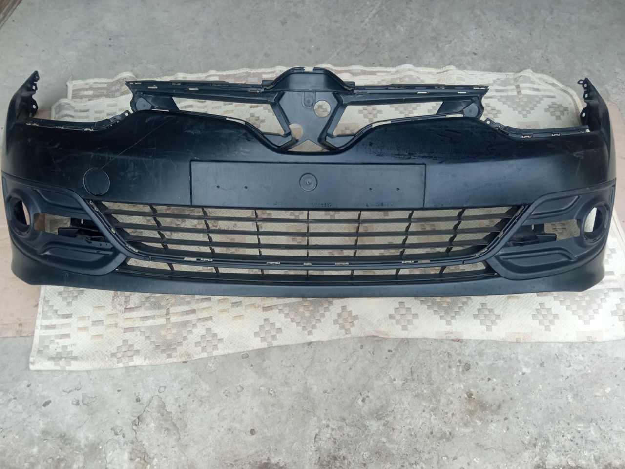 Передний Бампер Renault Megane 3 2014 - 2015