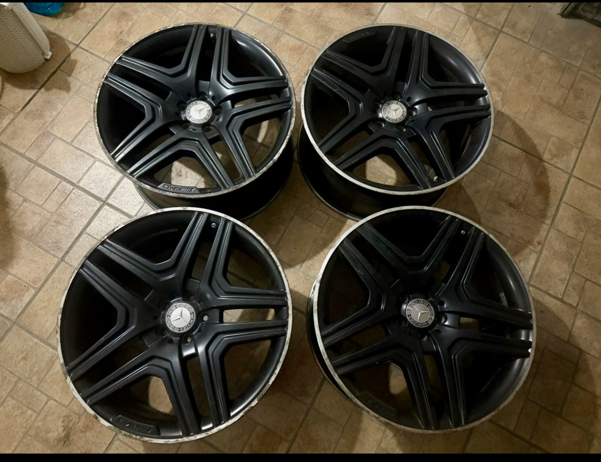 Vînd jante Mercedes R21