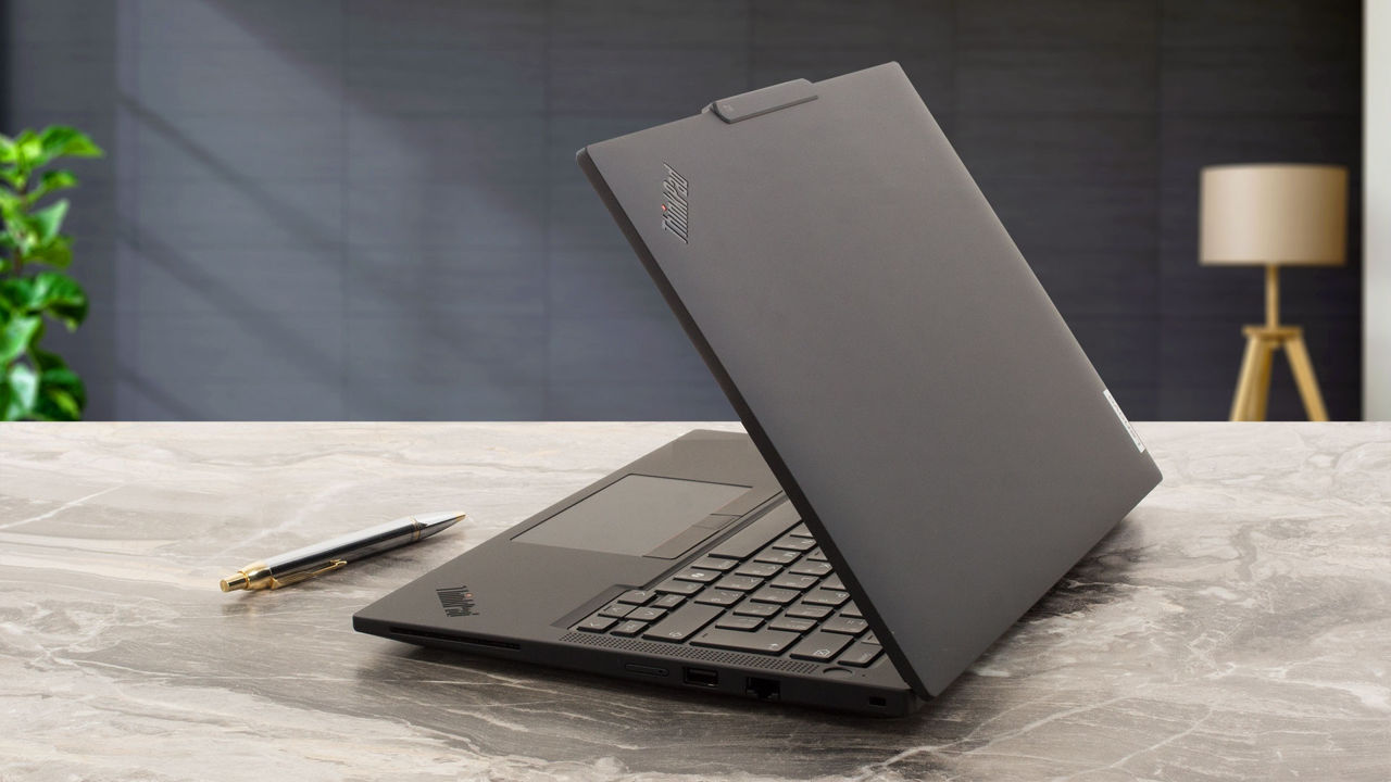 Как новый. Lenovo ThinkPad T14 Gen5 - Ryzen 7 Pro 8840U, 32Gb Ram ...