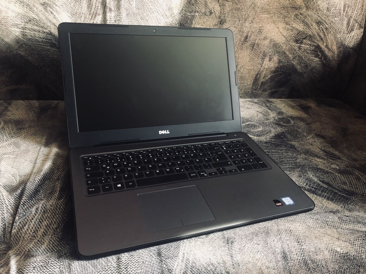 Dell inspiron 15 i7 7gen video 4gb SSD 240Gb 16Gb Ram