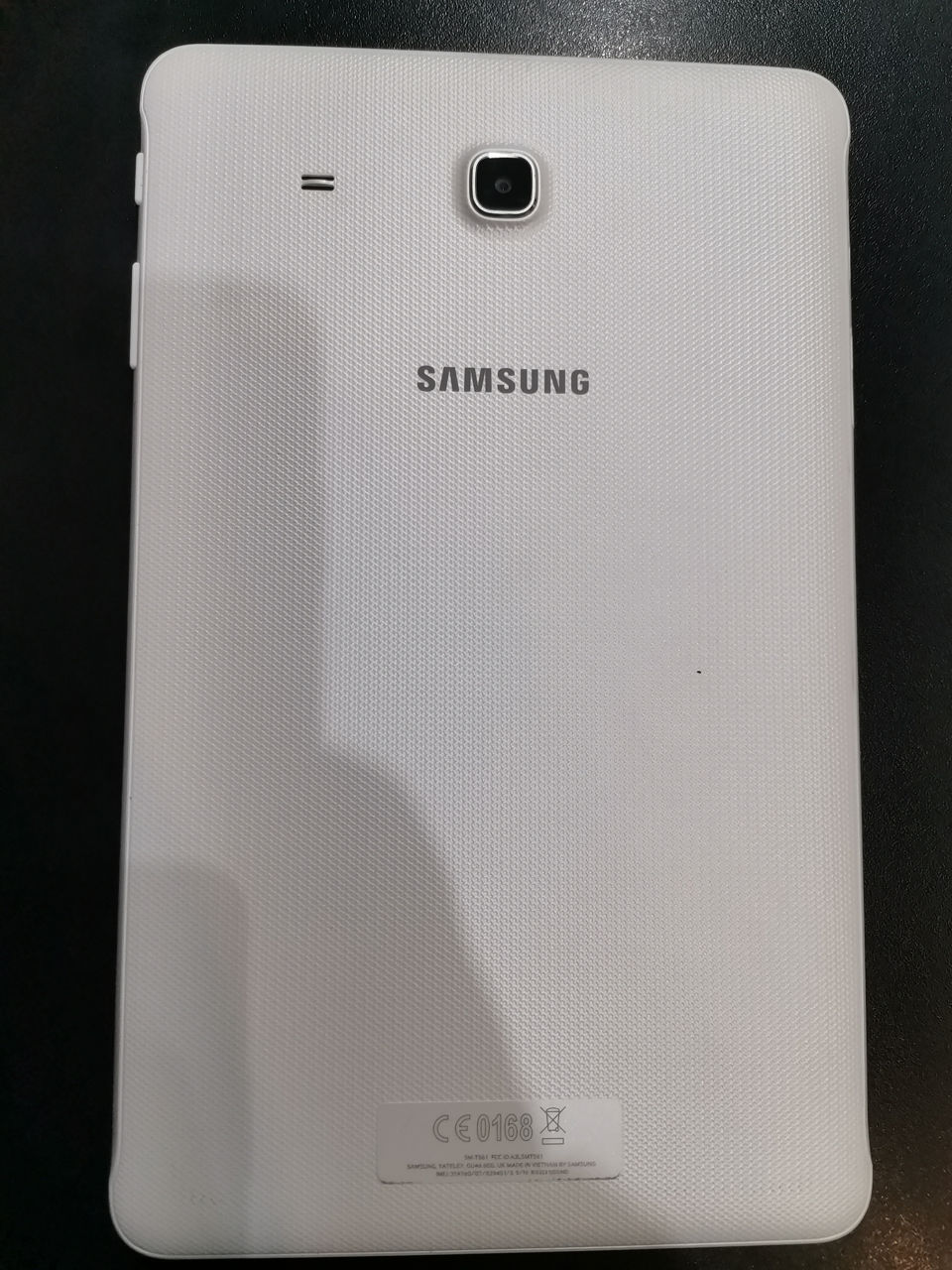 Samsung Tab E SM-T561