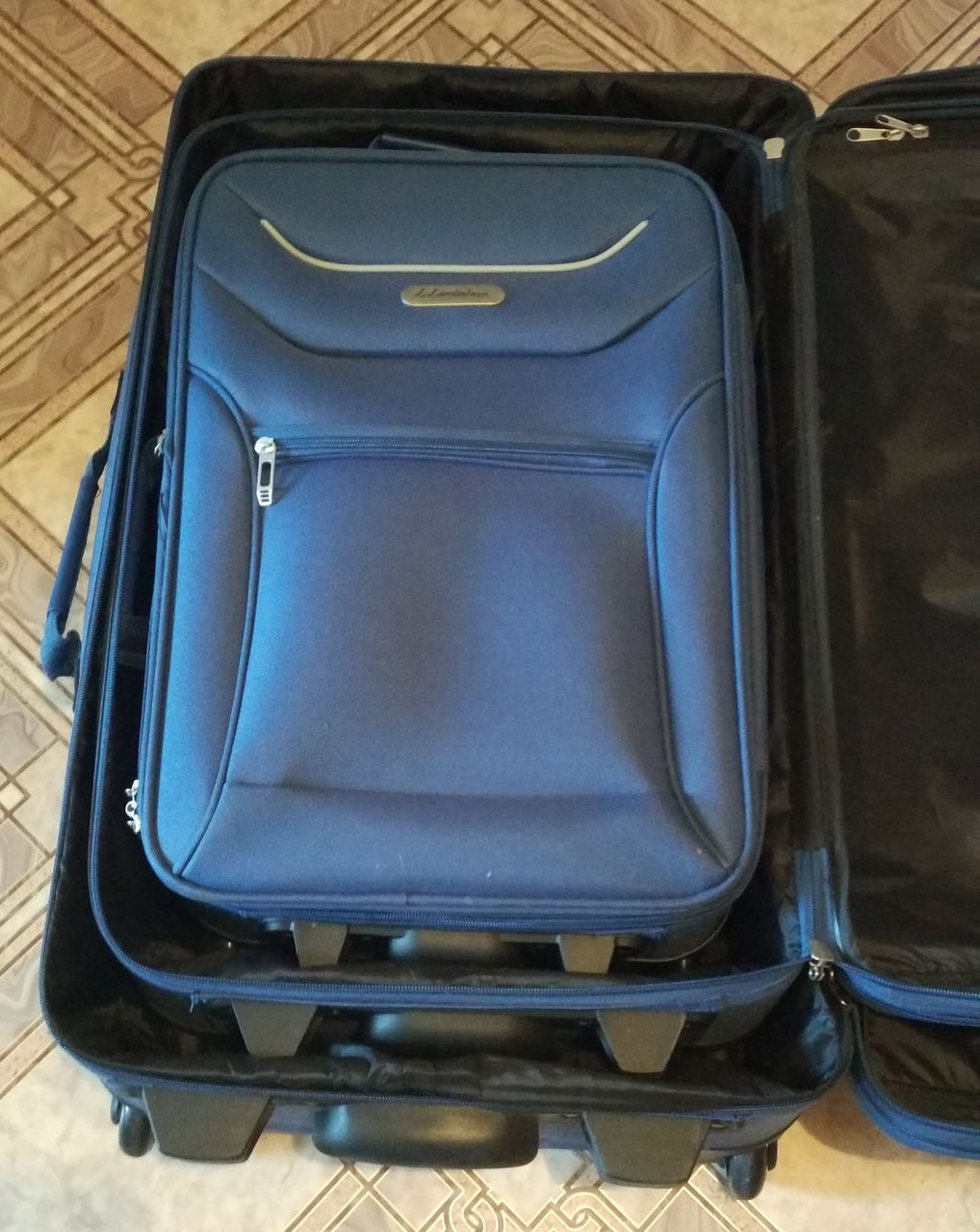 Набор из 3-х чемоданов для дальних поездок - 1500 лей