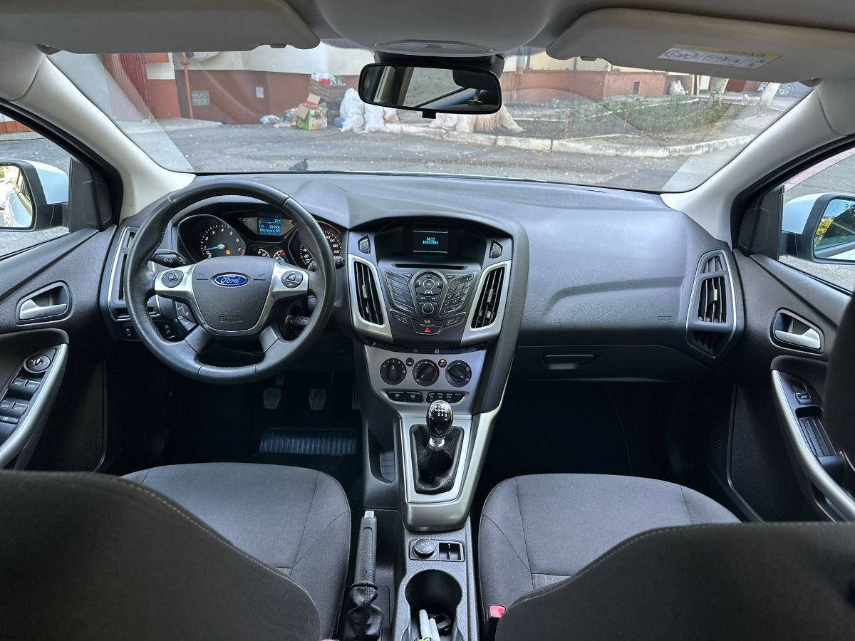 Ford Focus an. 2014 cu rulaj 178000 km, Benzină, 4999