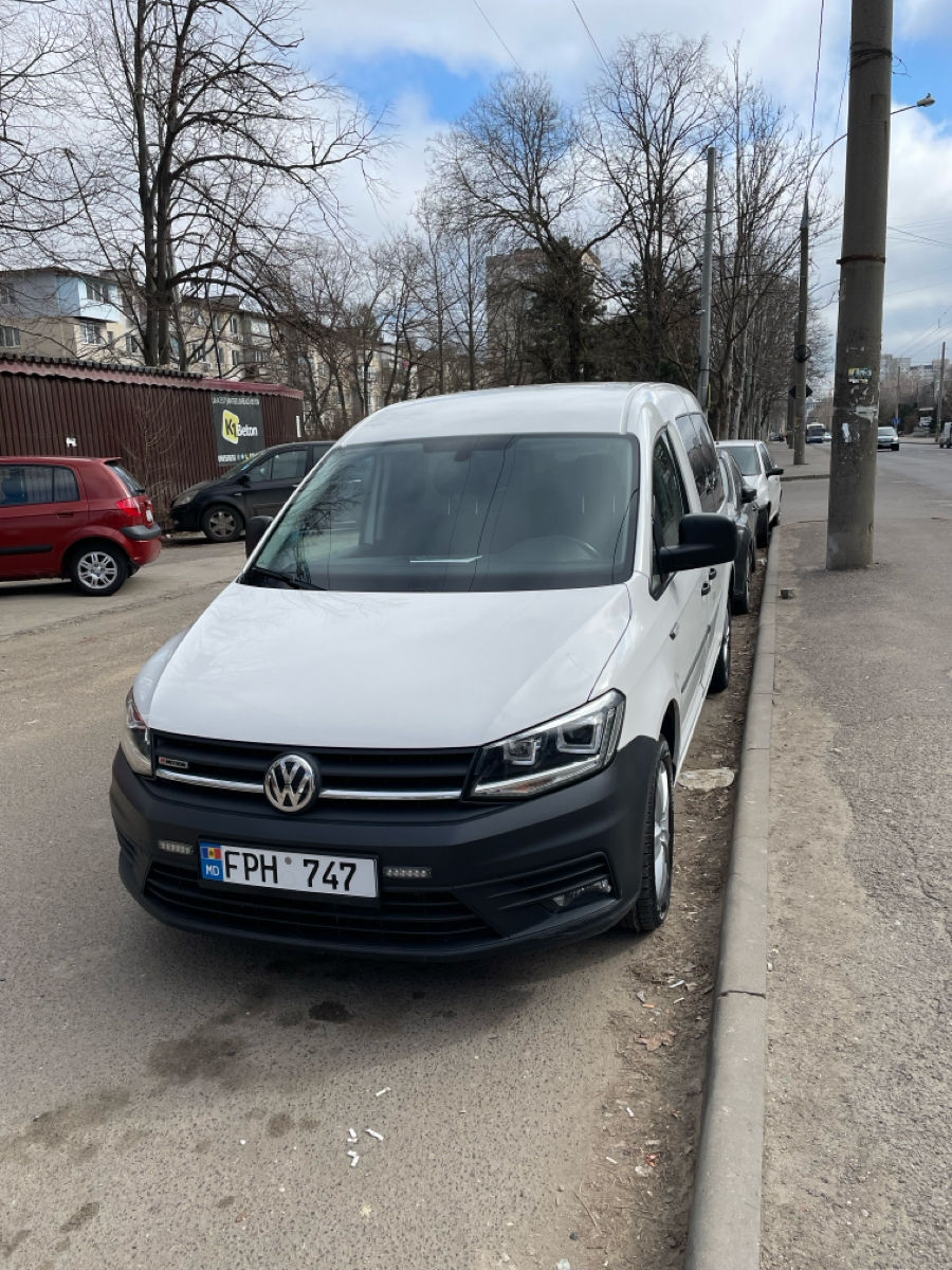 Volkswagen Caddy an. 2016 cu rulaj 170000 km, Diesel, 10500