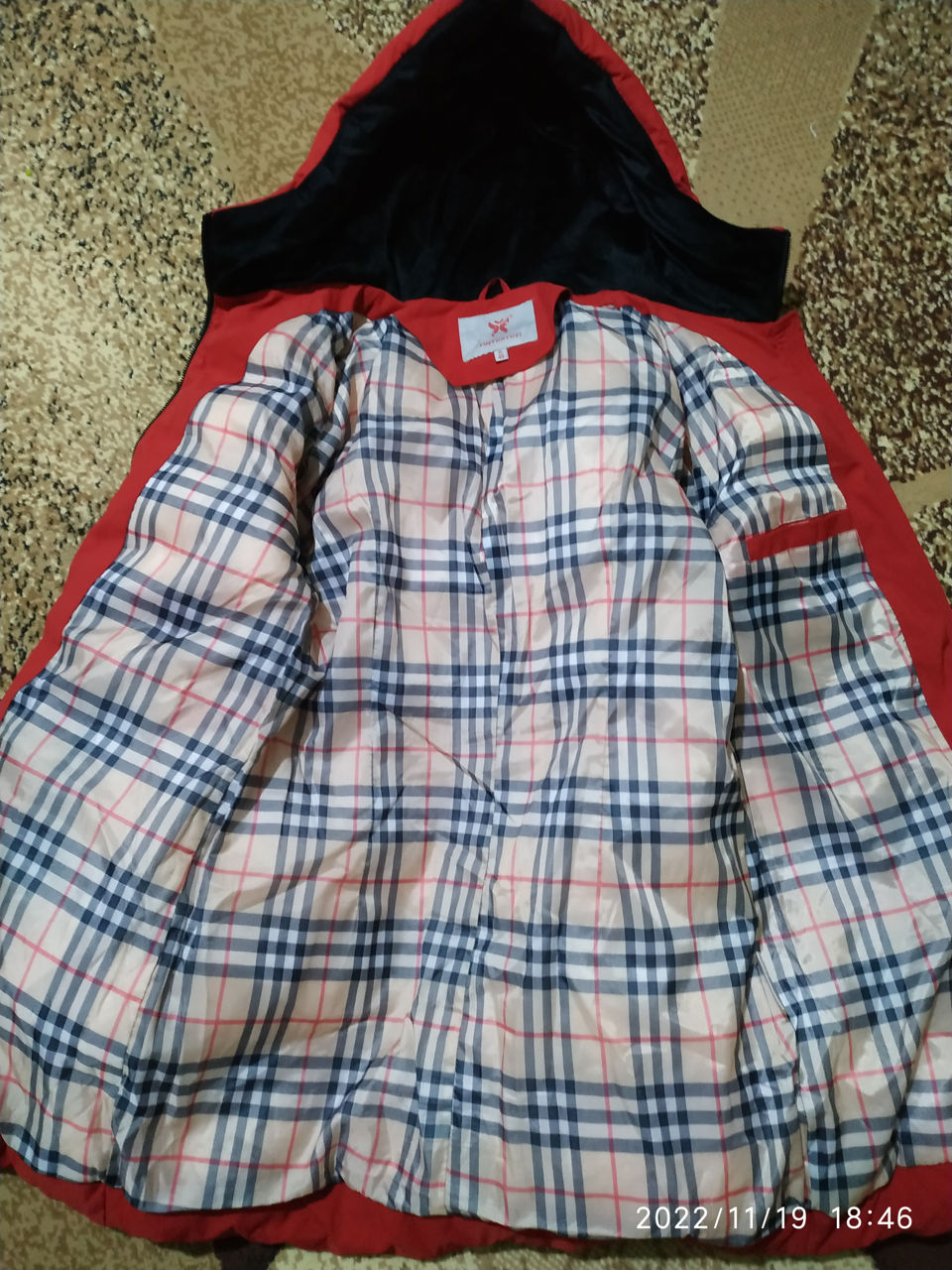 Продам зимнюю куртку