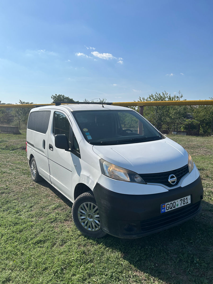 Nissan NV200