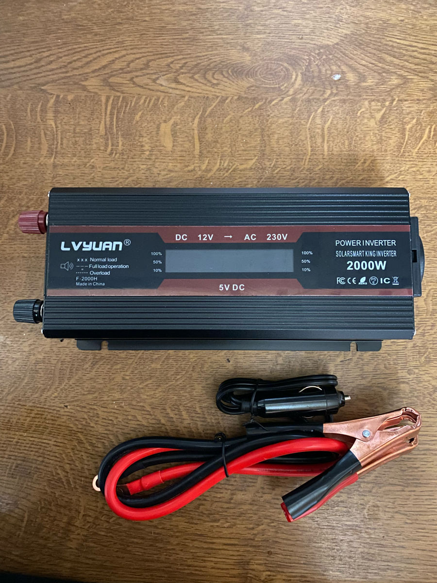 Power invertor( aplificator auto)