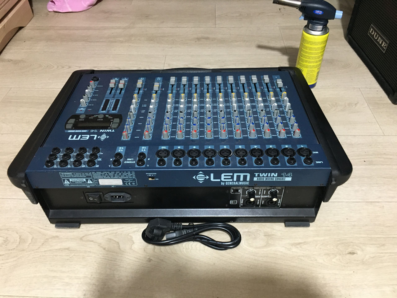 Mixer activ lem twin 14 powered mixer 1200 w. 350 euro Italia