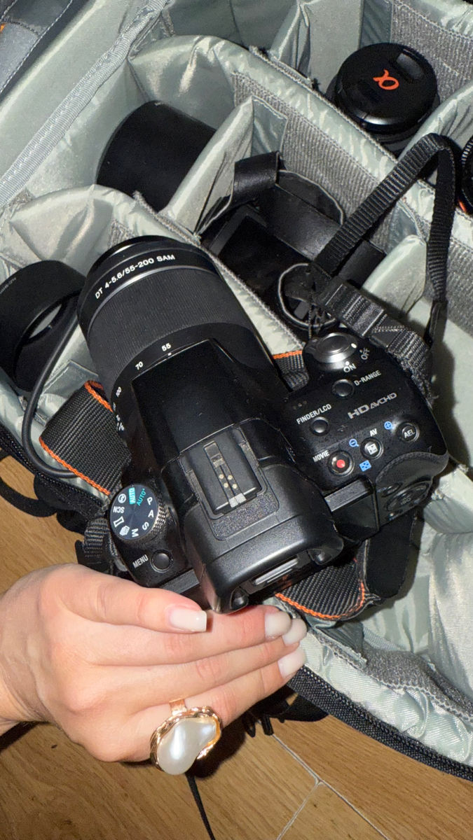 Sony Alpha SLT‑A55 Kit + 2 объектива + зарядка