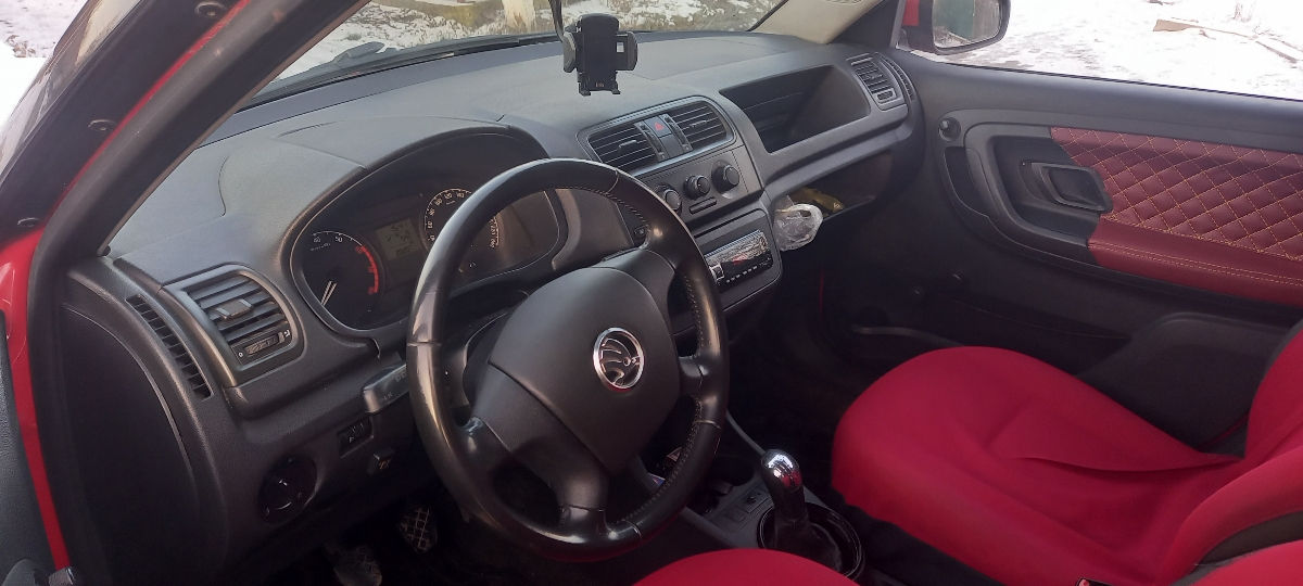 Skoda Fabia an. 2009 cu rulaj 198000 km, Gaz / Benzină (propan), 3600