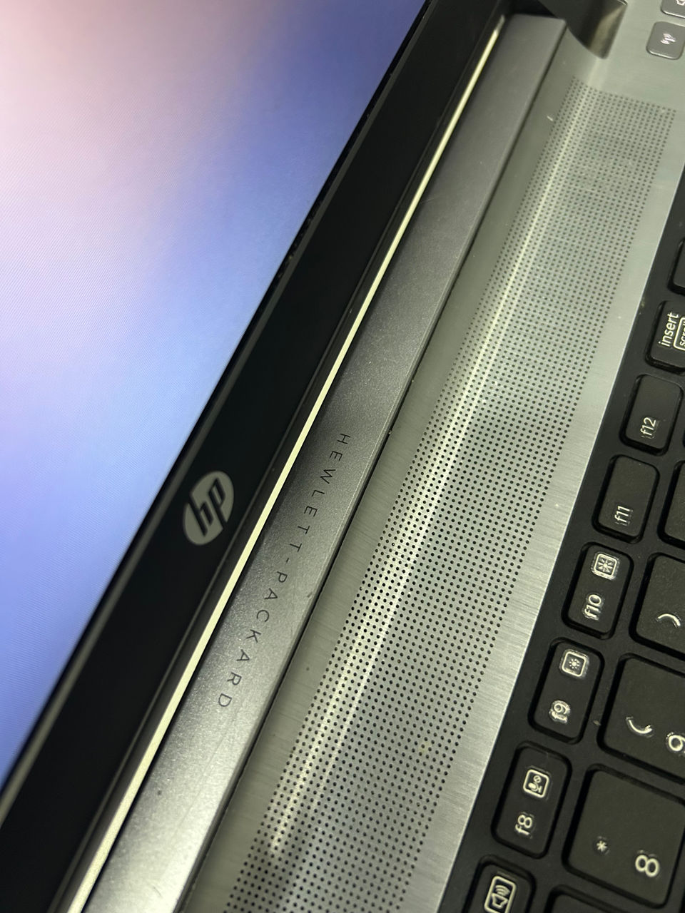 Hp probook i3 8/512gb memorie