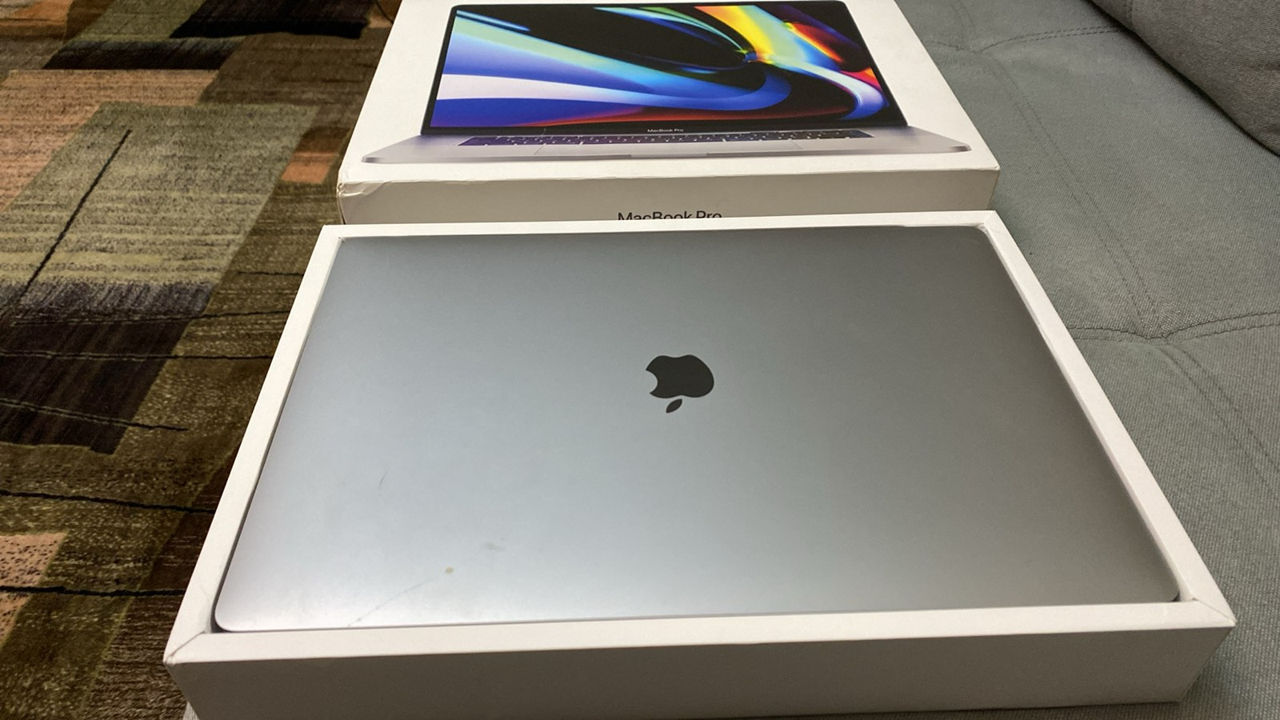 MacBook Pro 16-inch model: A2141 - 890Euro