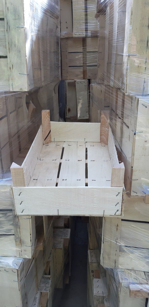 ladite lada lazi ящики p/u MAR fructe si legume, eurostandart.Paleti!!!