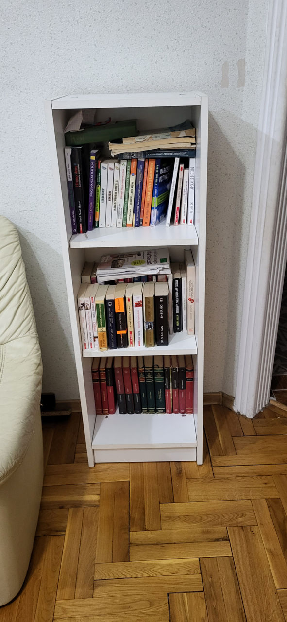 Raft pentru carti Jysk