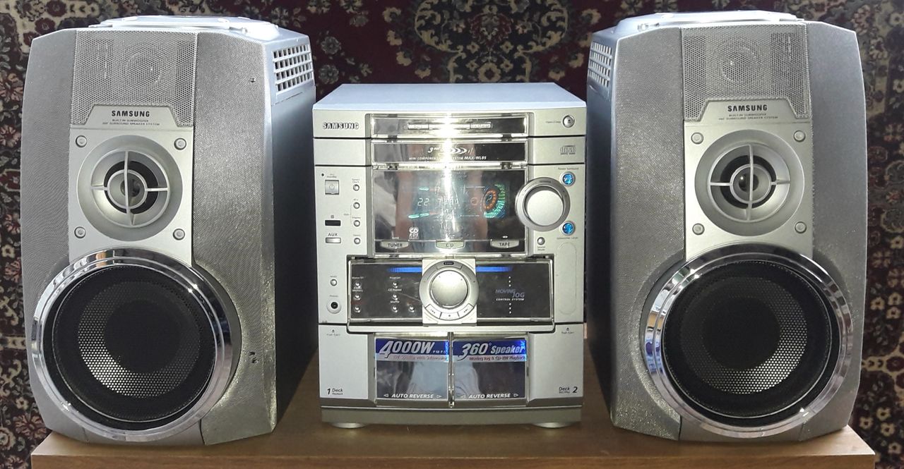 Продаю samsung audio system max-wl85 колонки большие, очень мощный.