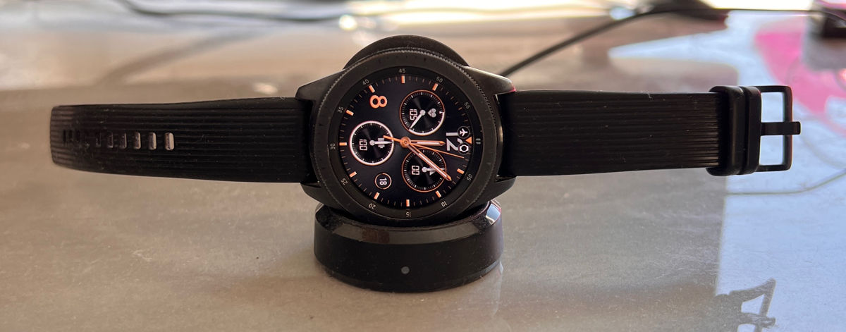 Samsung Galaxy Watch 42mm black (SM-R810)