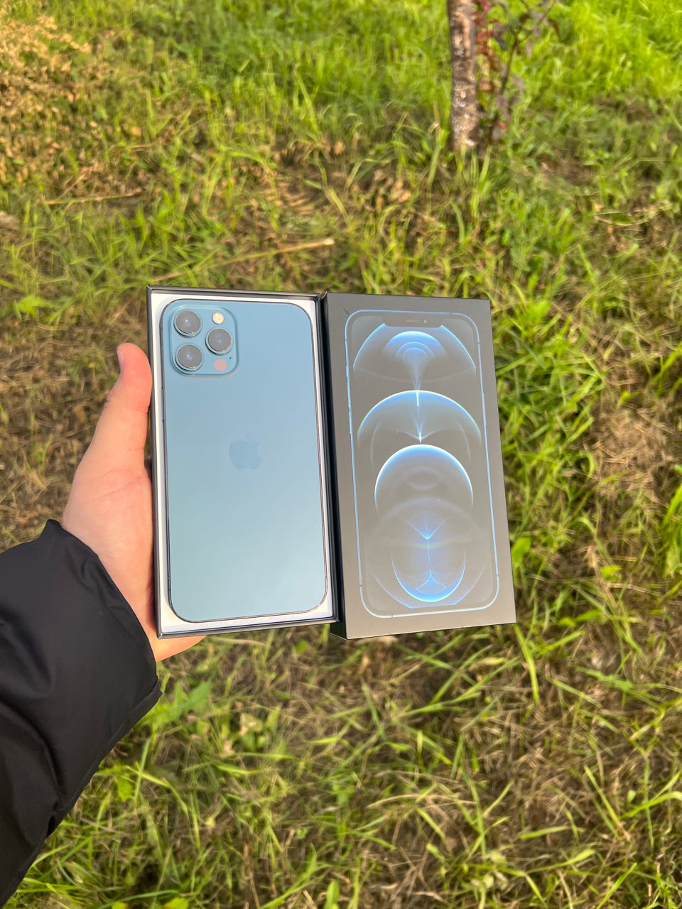 Vind iPhone 12 Pro Max 256Gb Pacific Blue Neverlock