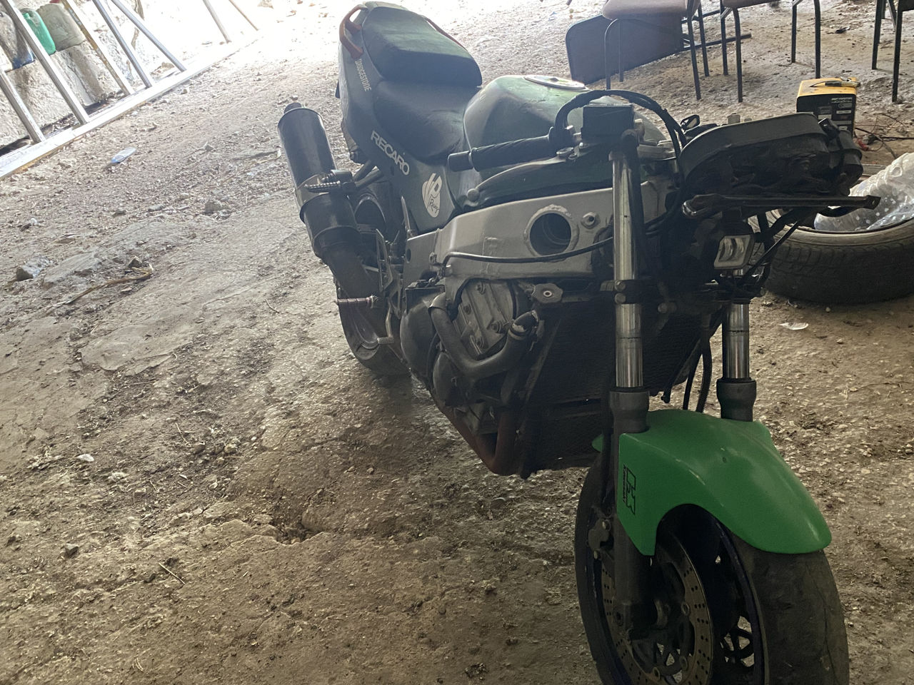 Kawasaki Ninja zx600R