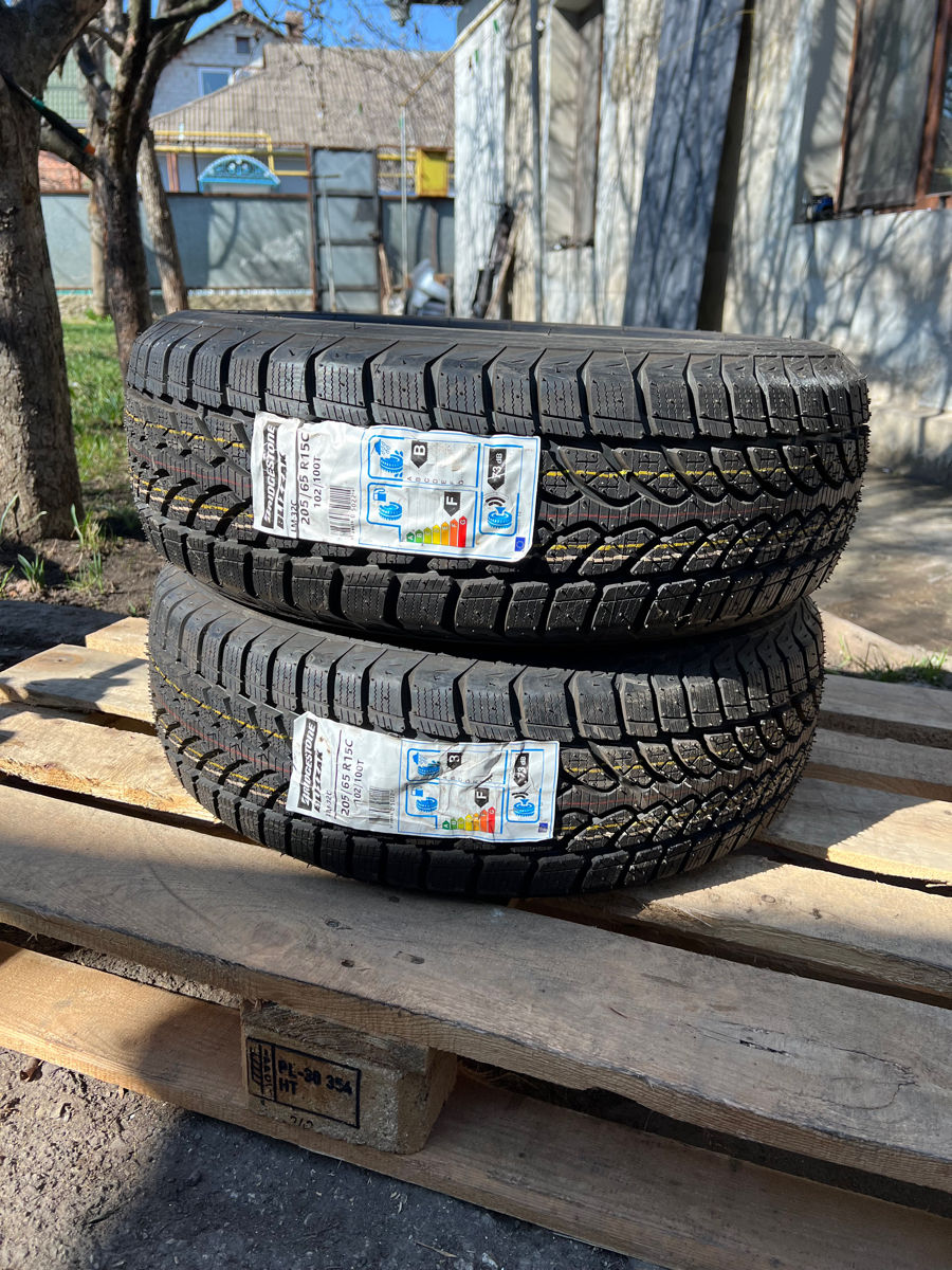 Bridgestone 205/65 R15C 2019 M/S