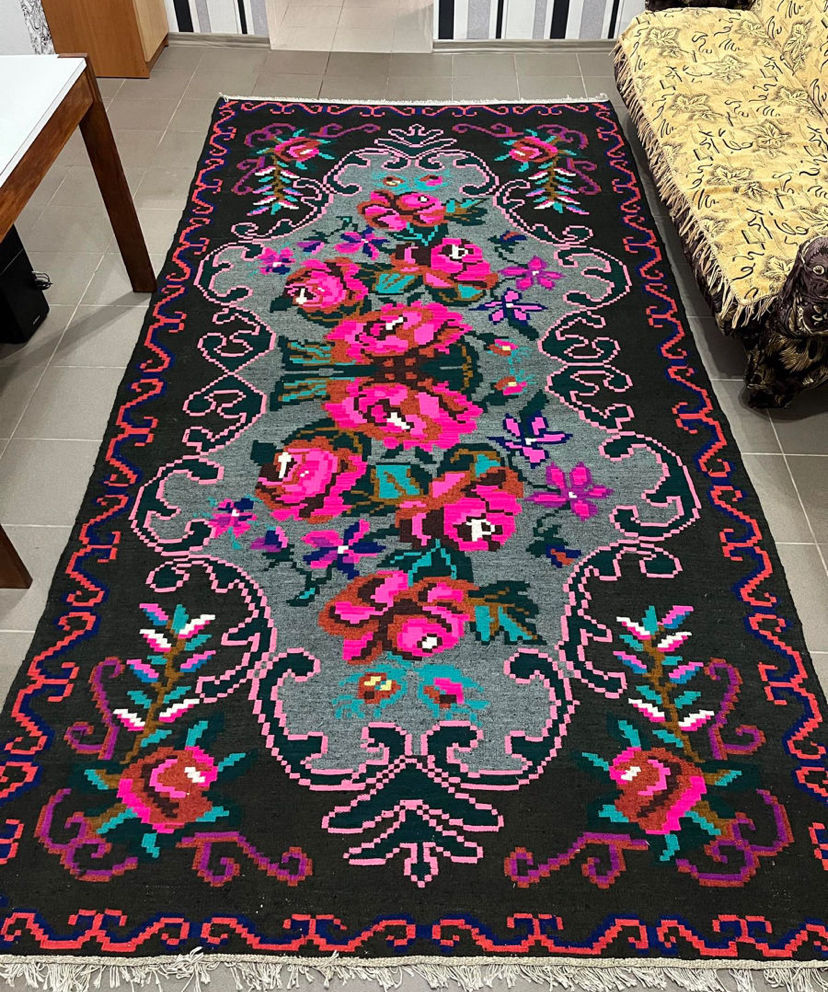 Covor traditional tesut manual