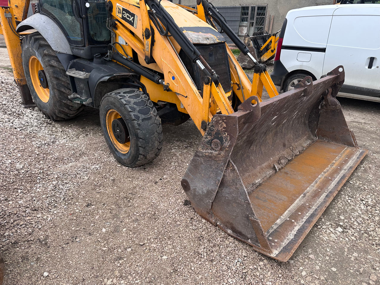 Jcb 3 CX anul 2010