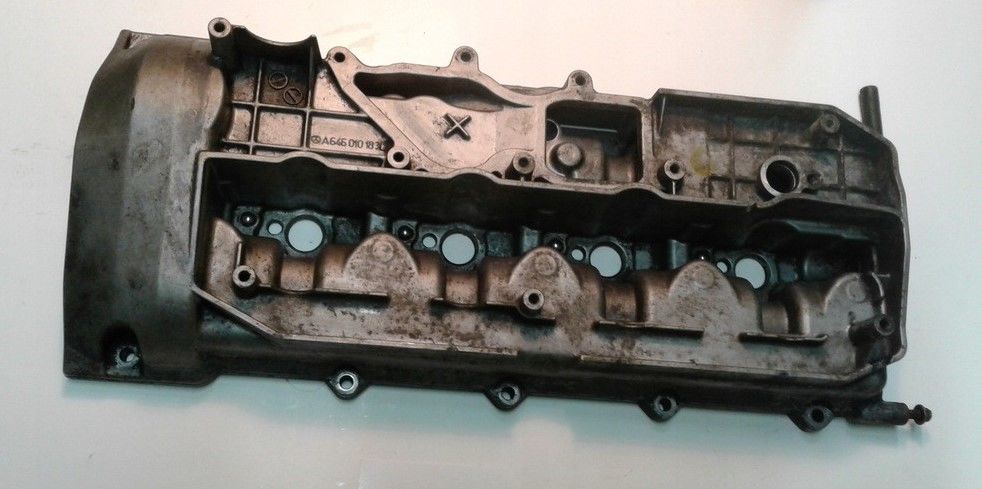 Крышка клапанов Мерседес Вито Виано