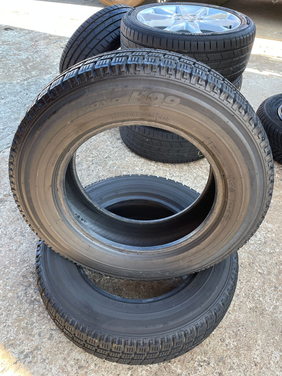 Anvelope Toyo H09 195/75 R16C