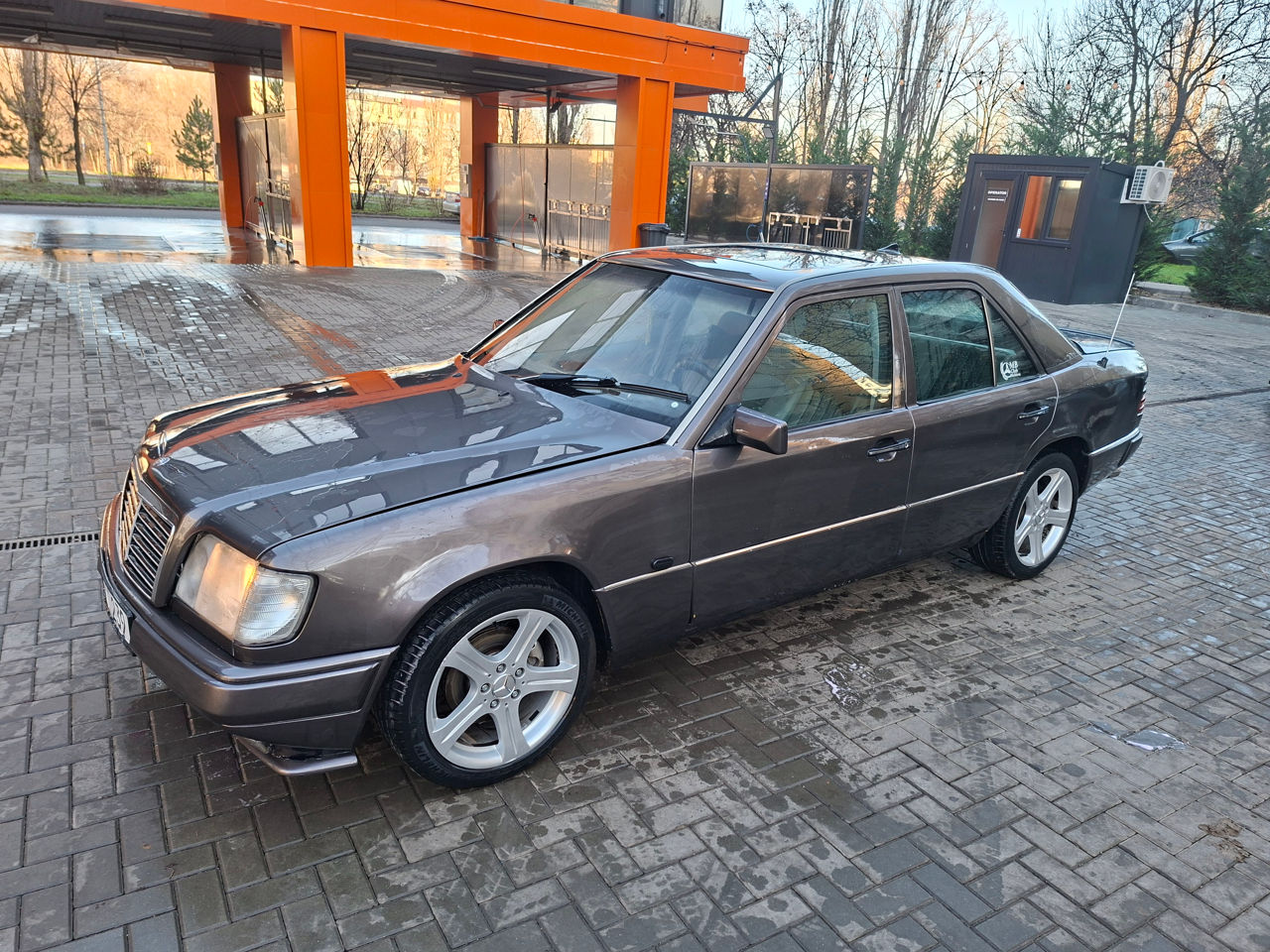 Mercedes E-Class 1994 г. с пробегом 111111 км, Бензин, 2650