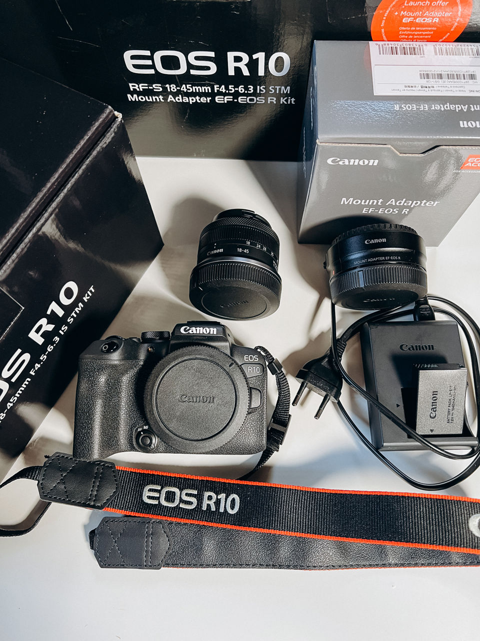 Canon EOS R10 & RF-S 18-45mm f/ 4.5-6.3 IS STM KIT