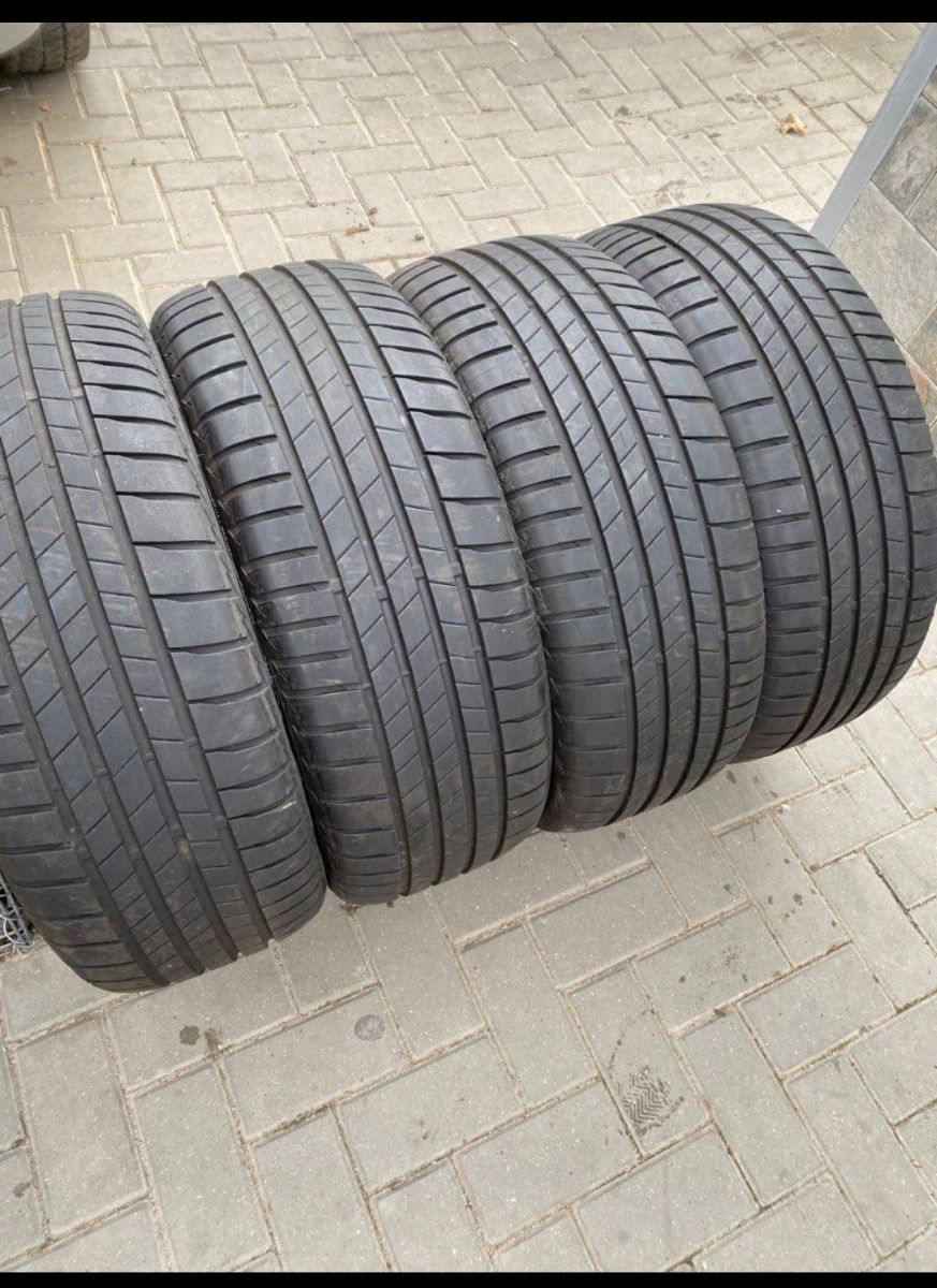 Vind 4 anvelope de vara 245/50/r19 Bridgestone starea 99