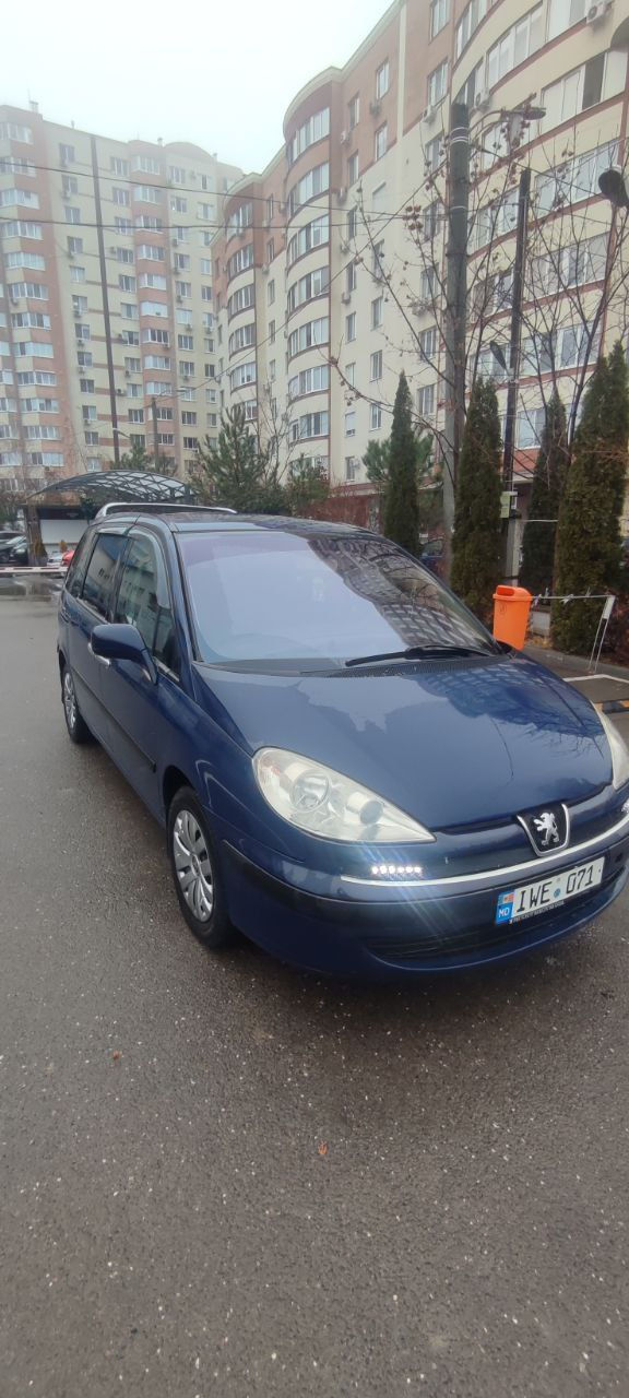 Peugeot 807 an. 2004 cu rulaj 280265 km, Diesel, 5000