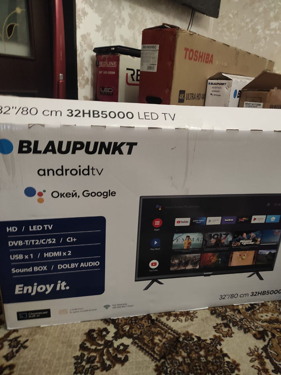 Vînd Smart TV wifi 82 cm