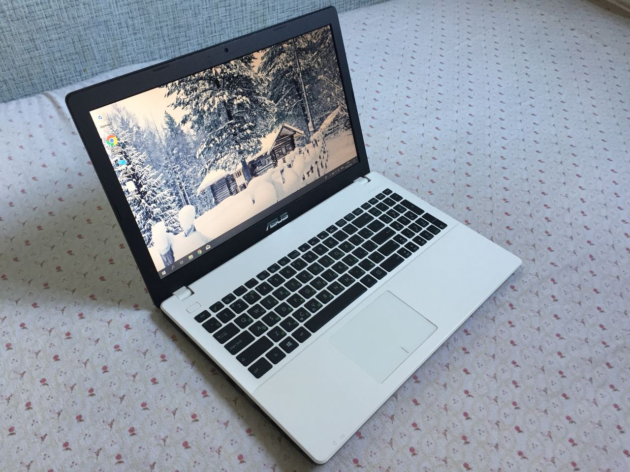 Мощный белоснежный asus core i5 Nvidia GeForce 820M