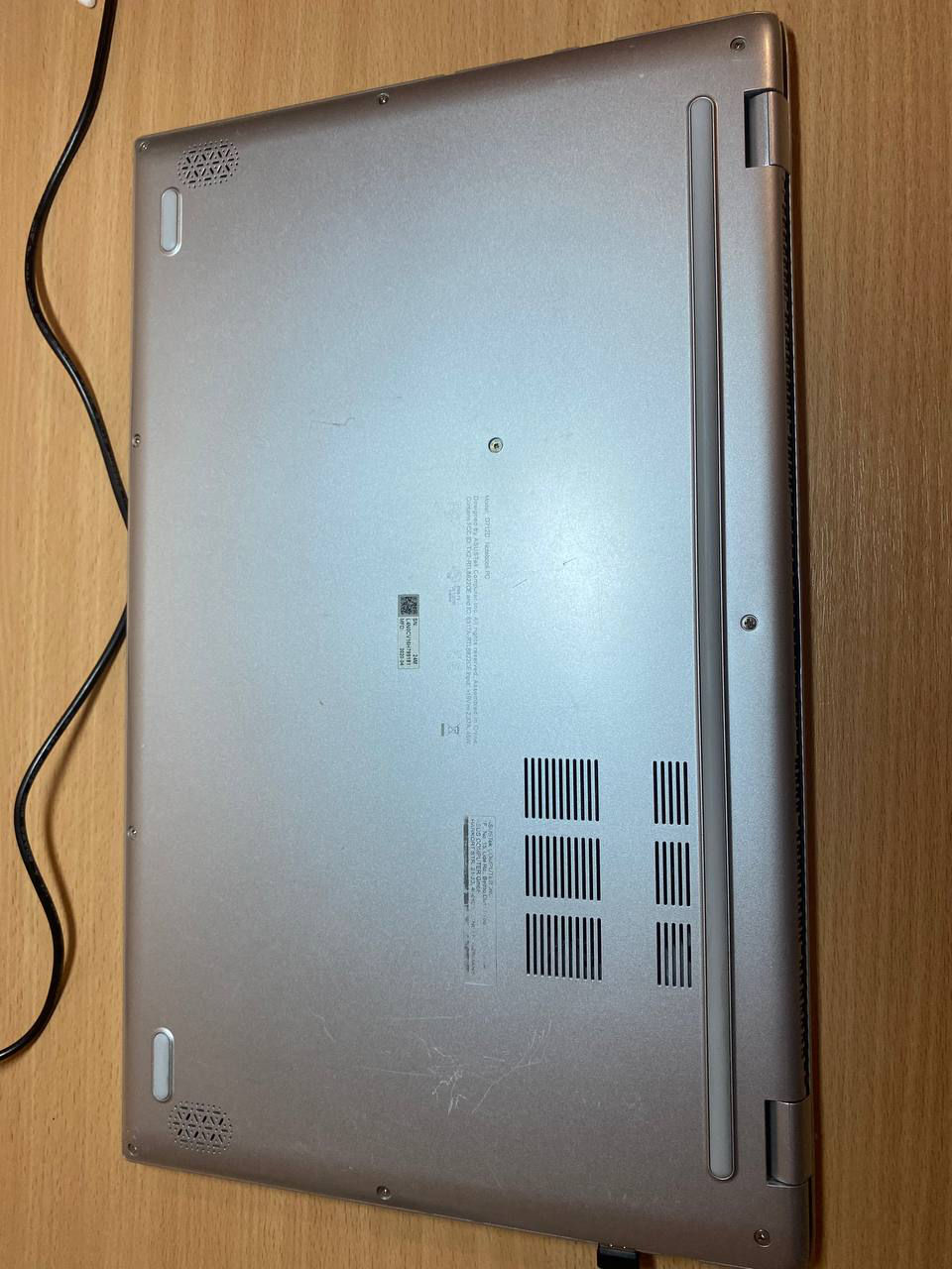 Asus VivoBook 17 D712D / AMD Ryzen 7 3700U 16GB DDR4 2400 RX Vega ...