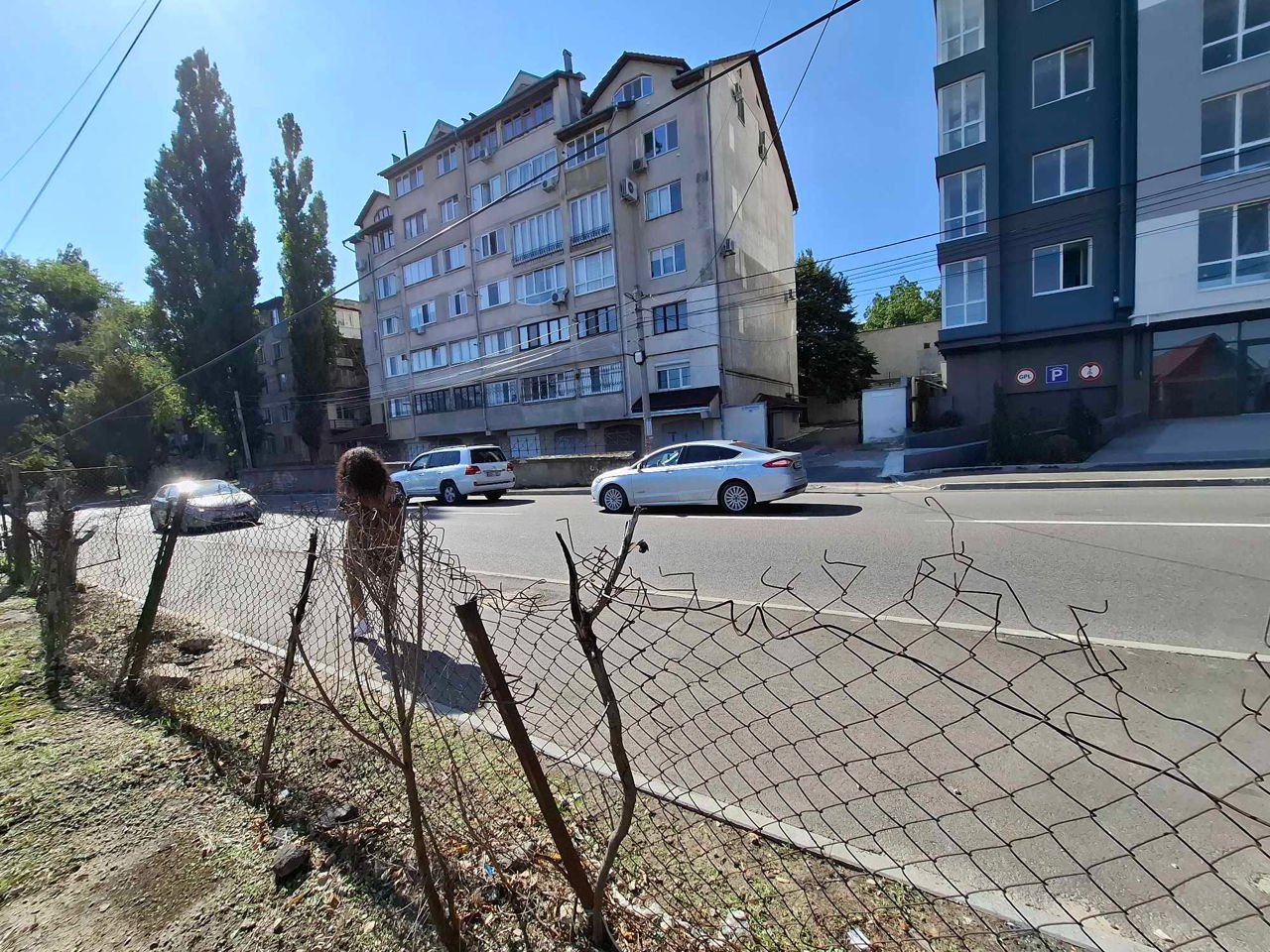 Vindem 3.4 Ari pentru Constructie str. Vissarion Belinskii