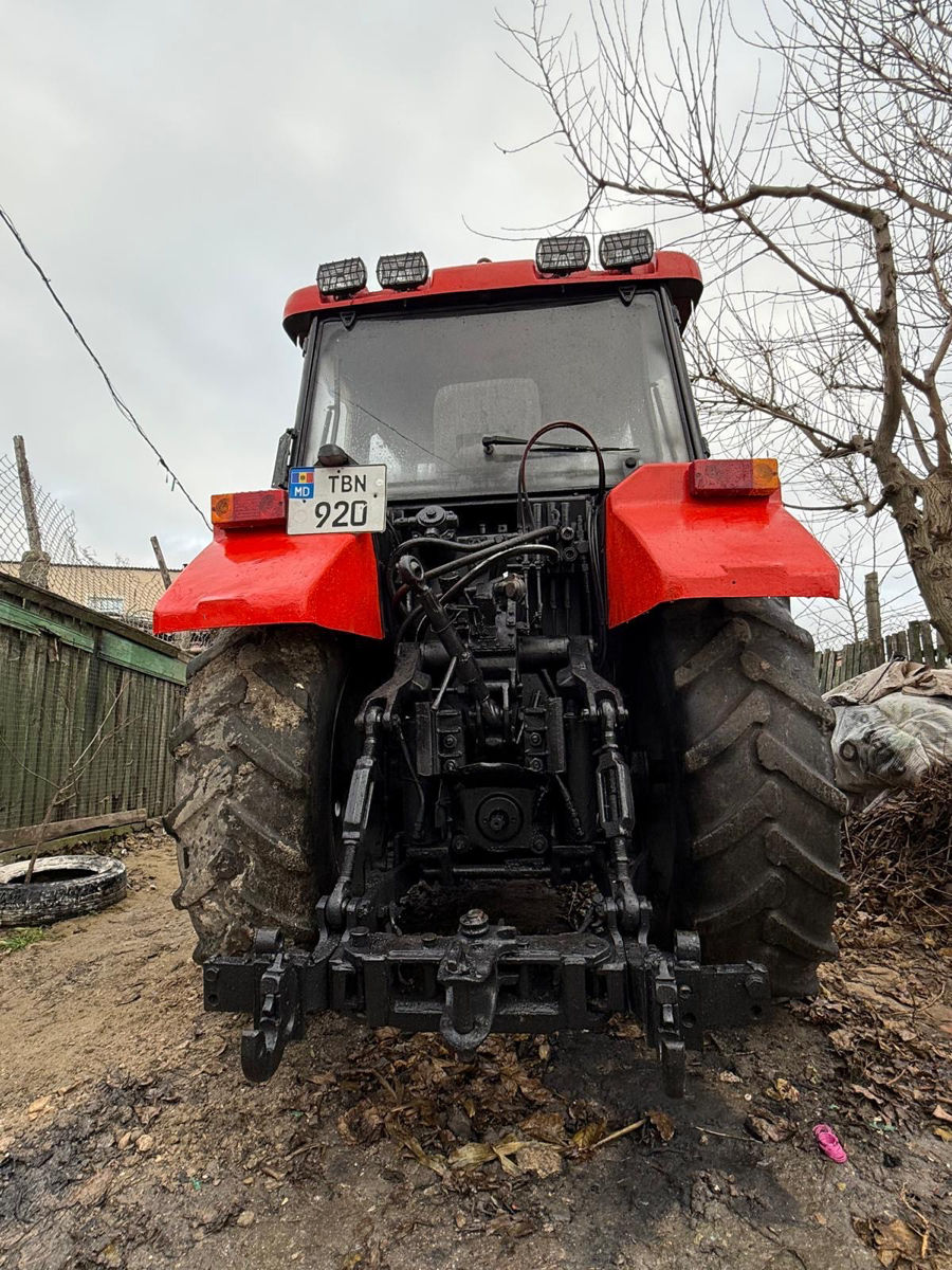 Se vinde tractor în stare foarte bună, cu toate actele în regulă și pregătit pentru orice control.
