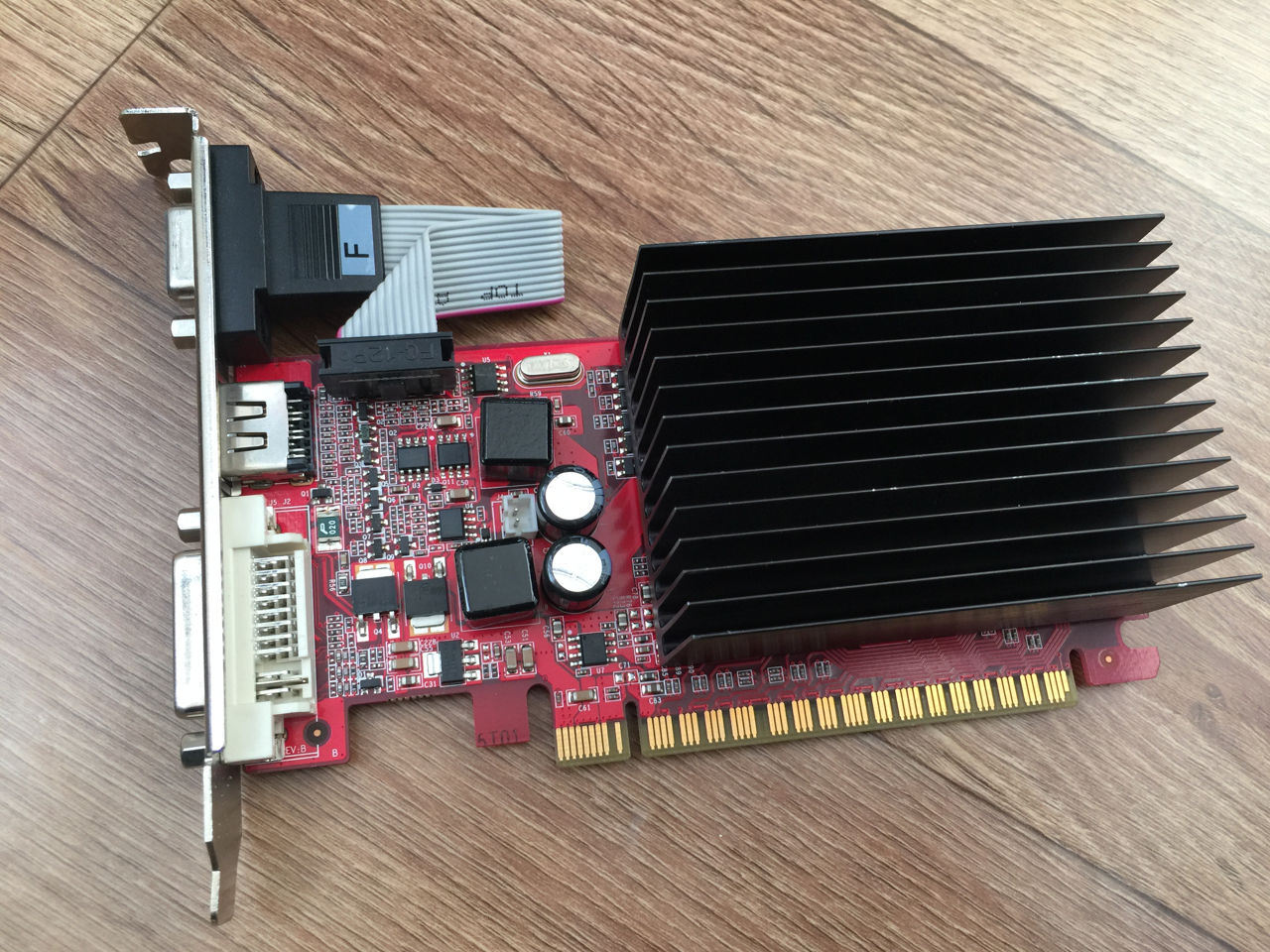 Galaxy GeForce G100, Palit GF210, ECS N9400GT 512MB