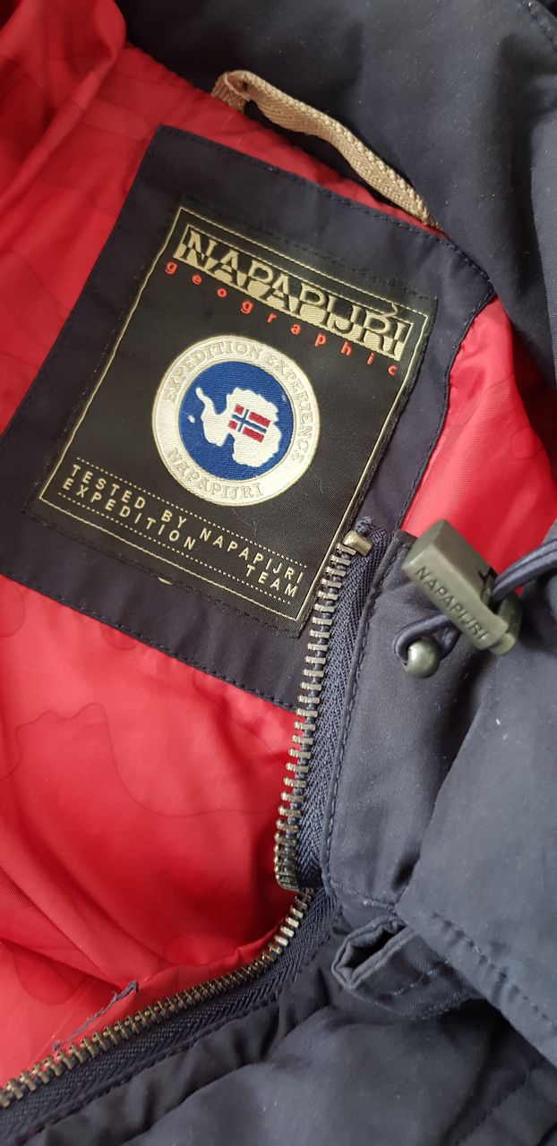 Napapijri geaca original din Italia la 50%