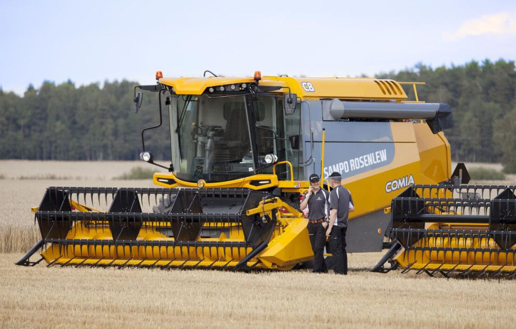 Schimba combina veche pe una noua! Sampo Comia C8 (210c.p.)