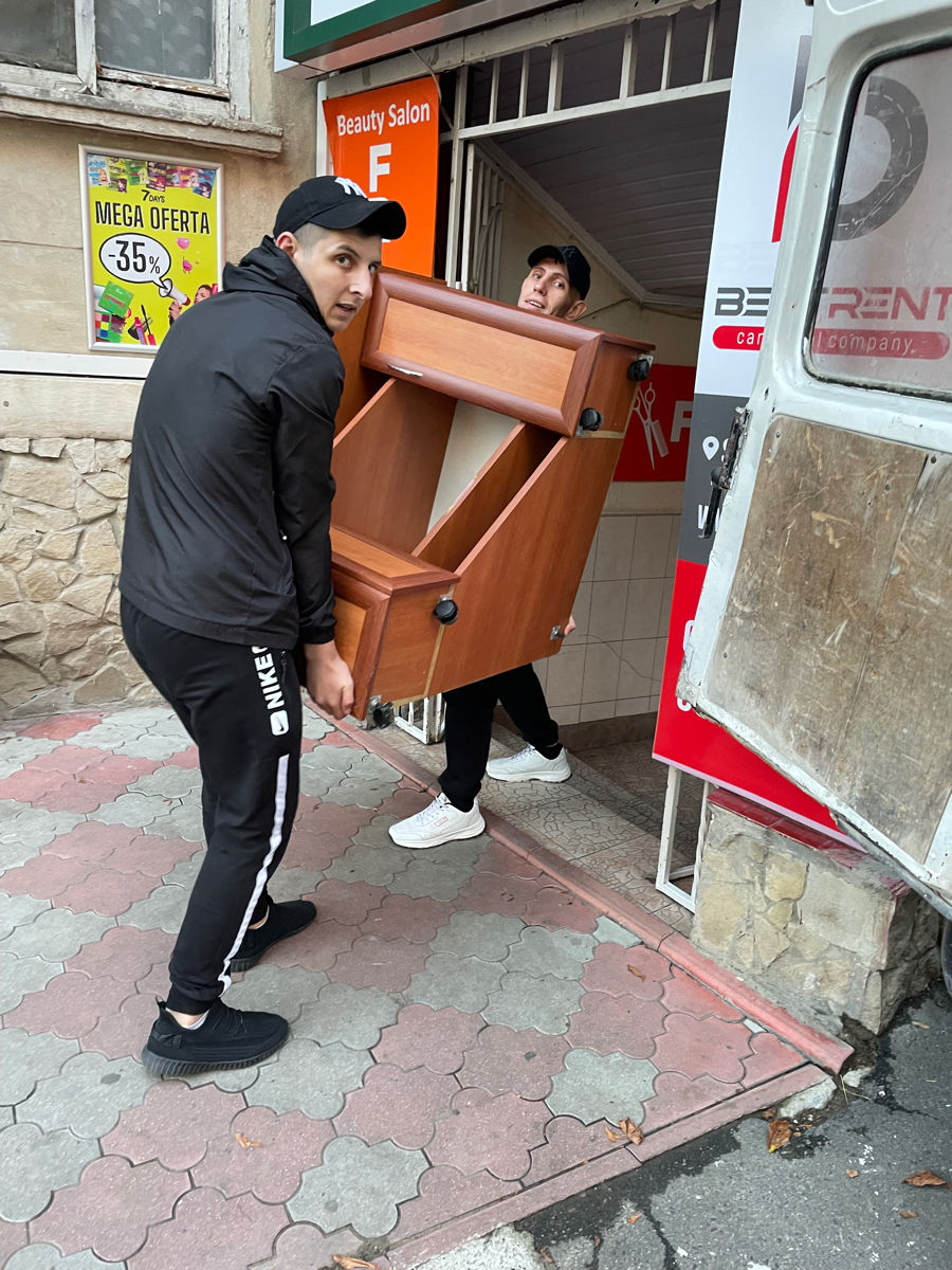 Transport marfă și hamali
