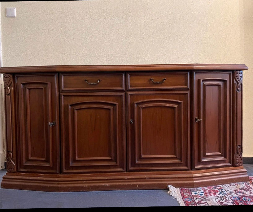 Comoda din lemn natural