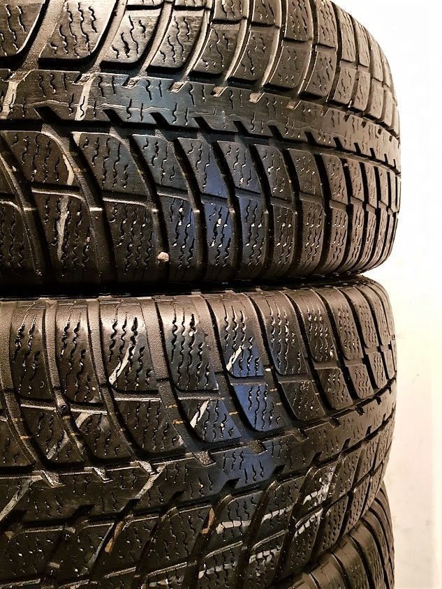 225 / 60 / R17 - Hankook