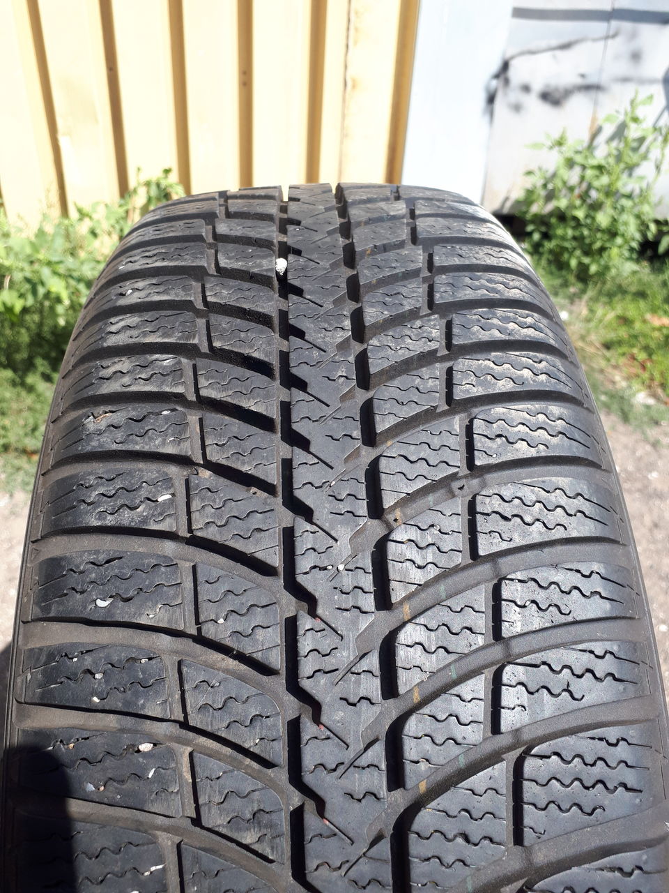 R15 185/55 Kumho 2011 4 шт