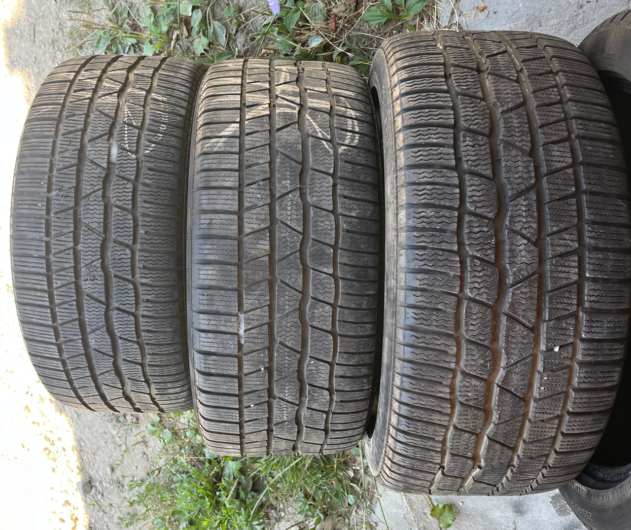 Set Anvelope R18 255/40