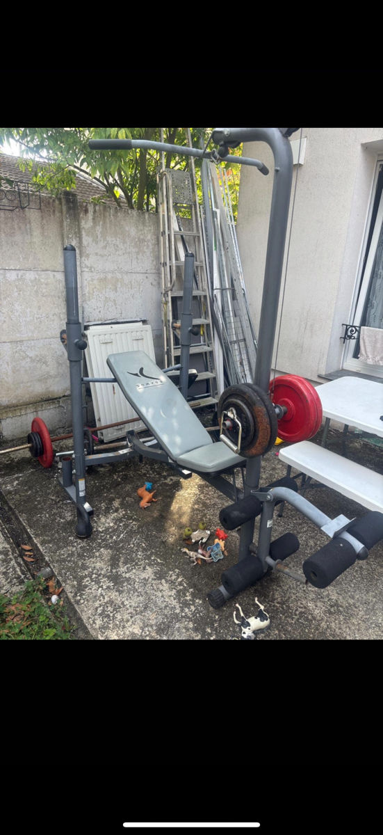 Trenajor multifuncțional (piept,biceps,triceps,picioare,spate )