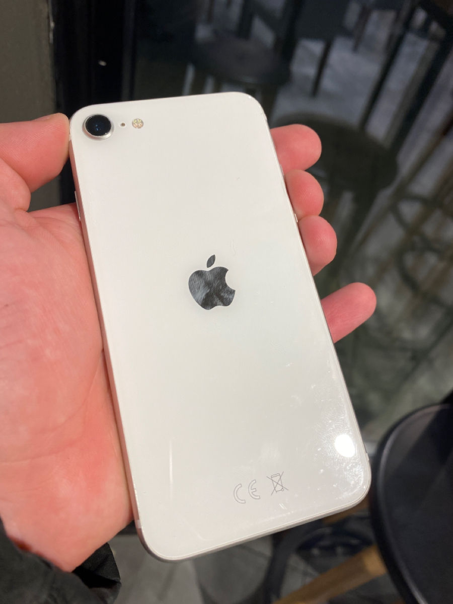 iPhone SE 2020 64gb