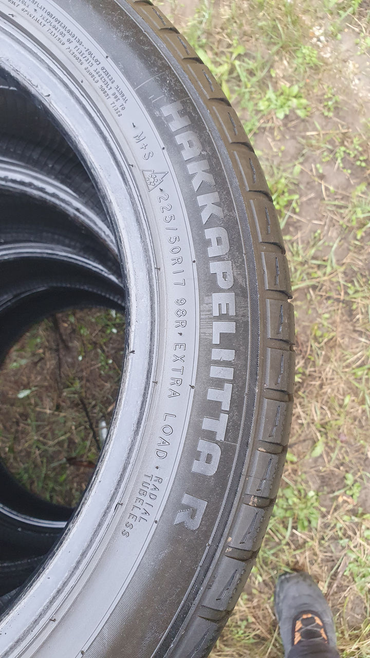 Nokian 225/50 R17