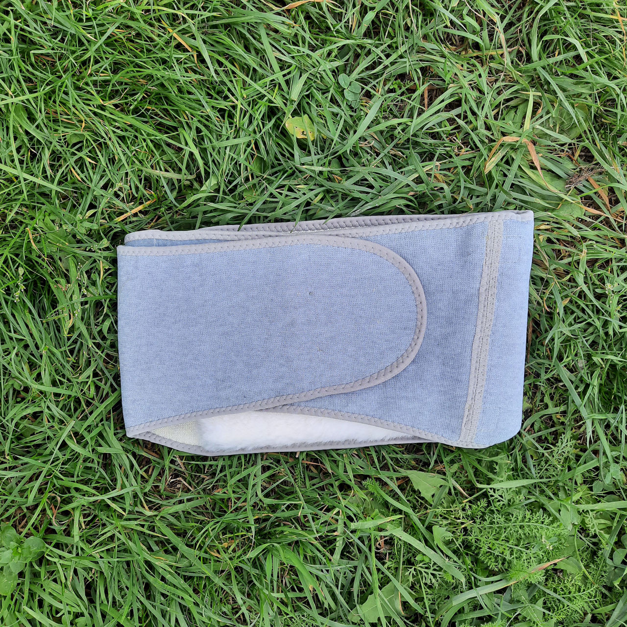 Brâu textil pentru spate cu blană detașabilă