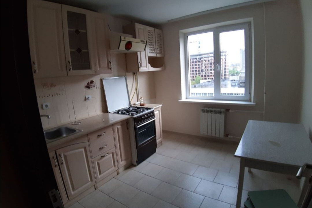Se da in chirie apartament doua camere sec.Buiucani.str.Alba-Iulia ...