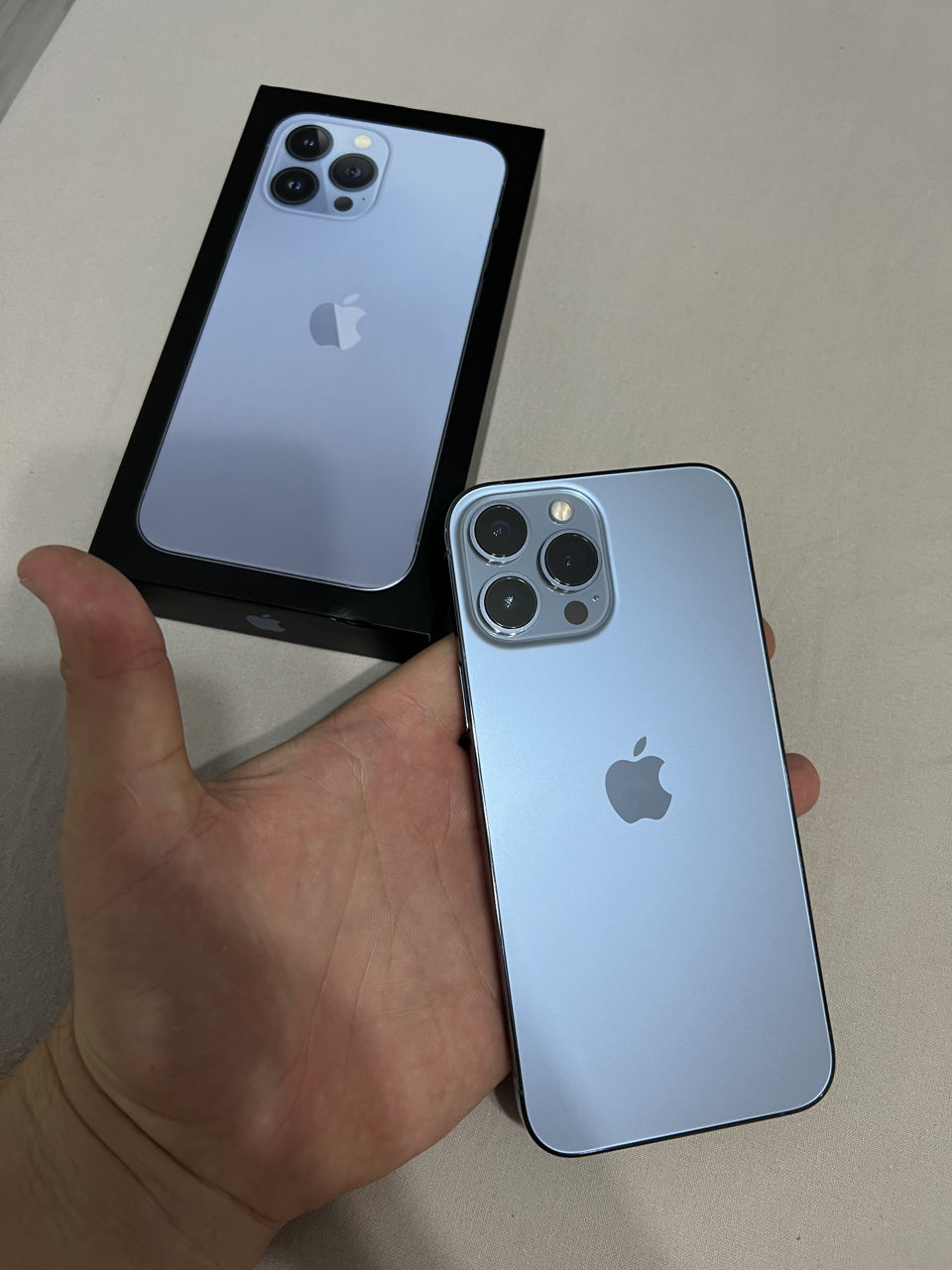 Vind iPhone 13 Pro Max 512Gb Sierra Blue Nou